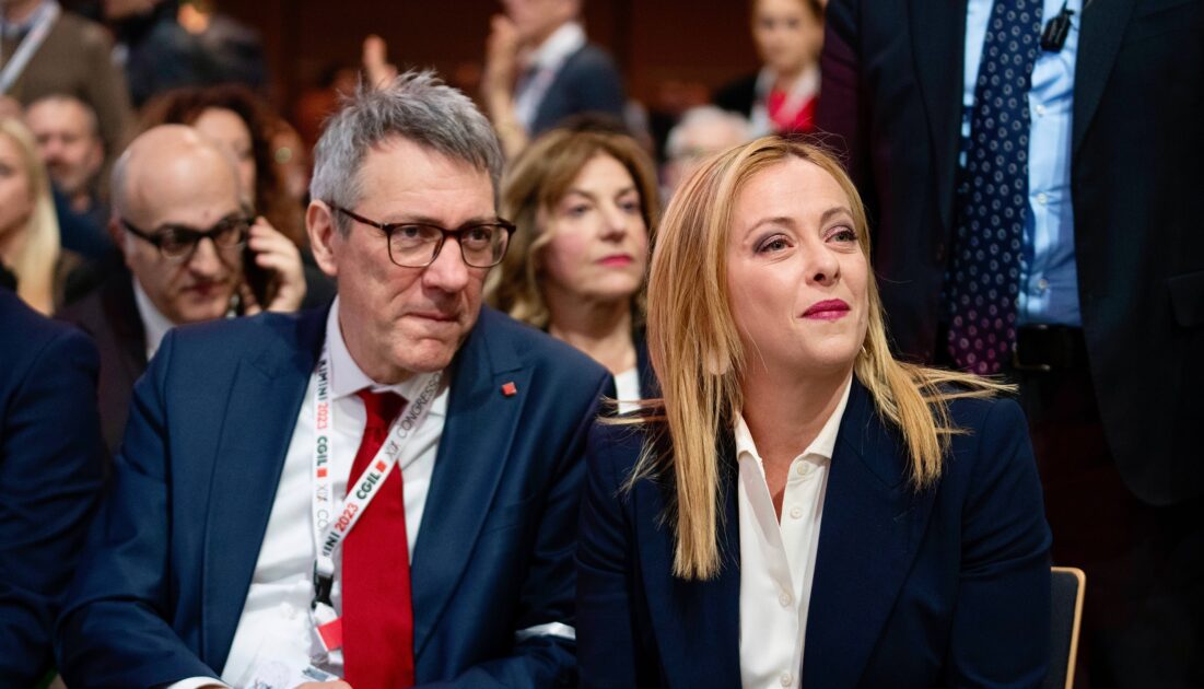 La Meloni mena duro sui poveri. Al comizio offerto dalla Cgil | LA NOTIZIA